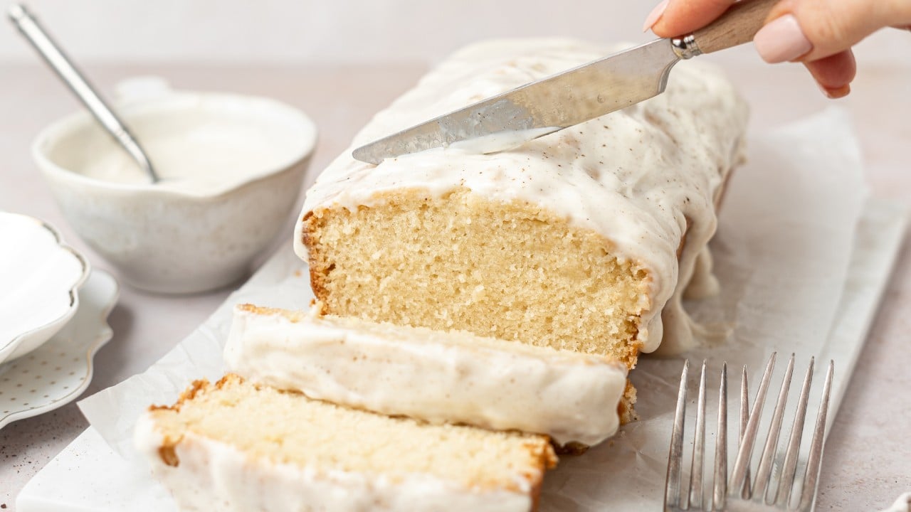 Veganski kolač z limono in oljčnim oljem