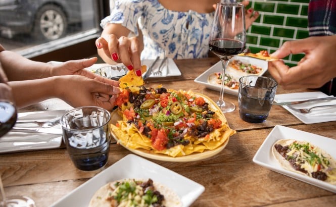 Vinska spremljava kuhinj z vsega sveta | SPAR Vinoteka | SPAR SI